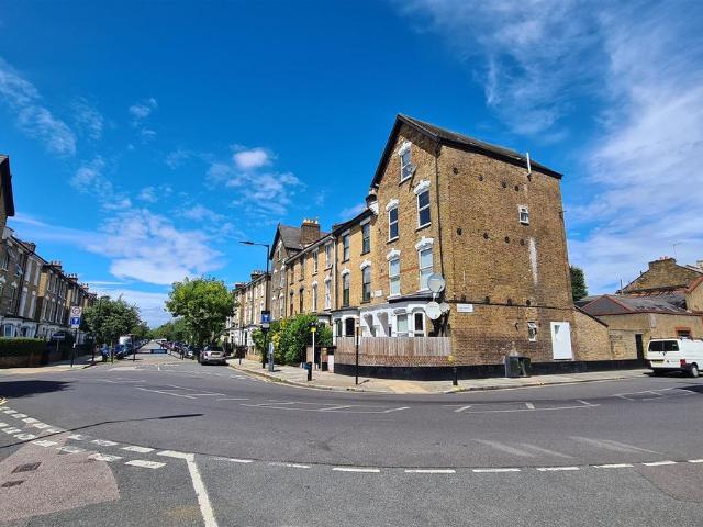 Wilberforce Road, Finsbury Park N4, 2 bed flat to rent, £1,850 pcm | PrimeLocation