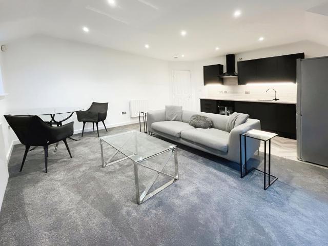 Wilbraham Road, Manchester M14, 2 bed flat to rent, £1,300 pcm | PrimeLocation
