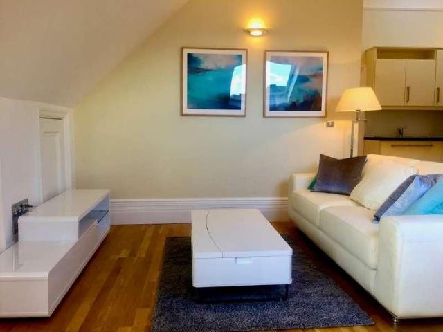 Wilbury Avenue, Hove, BN3