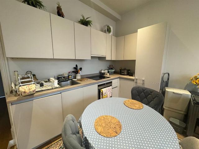 Wilbury Road, Hove BN3, 2 bed flat to rent, £1,800 pcm | PrimeLocation