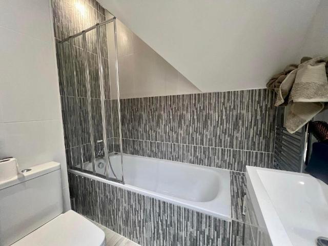 Wilbury Villas, Hove, BN3 6GB – HW Estate Agents