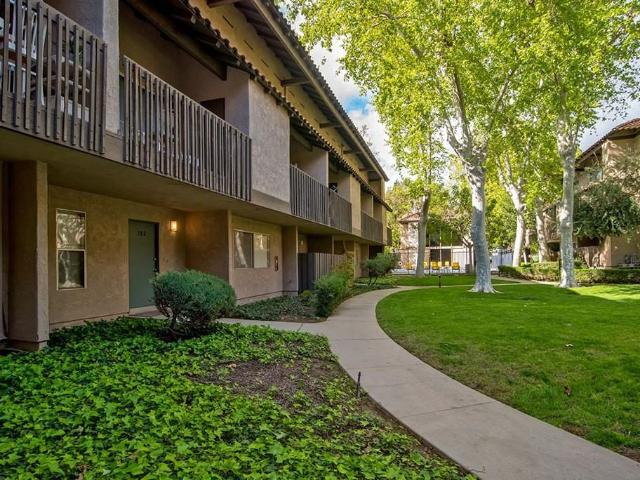 Wilbur Oaks Apartments 2 Bedroom Apartment for Rent at 450 E Wilbur Rd, Thousand Oaks, CA 91360