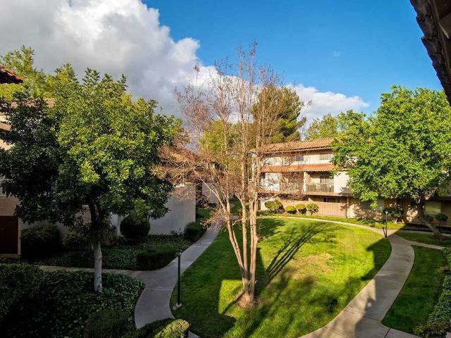 Wilbur Oaks Apartments 2 Bedroom Apartment for Rent at 450 E Wilbur Rd, Thousand Oaks, CA 91360