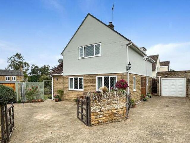 Wilby Road, Mears Ashby, 3 Bedroom Detached