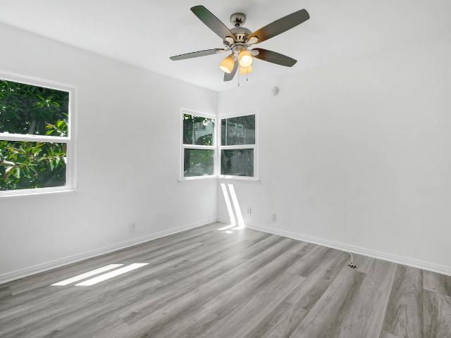 Wilcox Apartments Studio Apartment for Rent at 1931 Wilcox Ave, Los Angeles, CA 90068 Hollywood Hills West