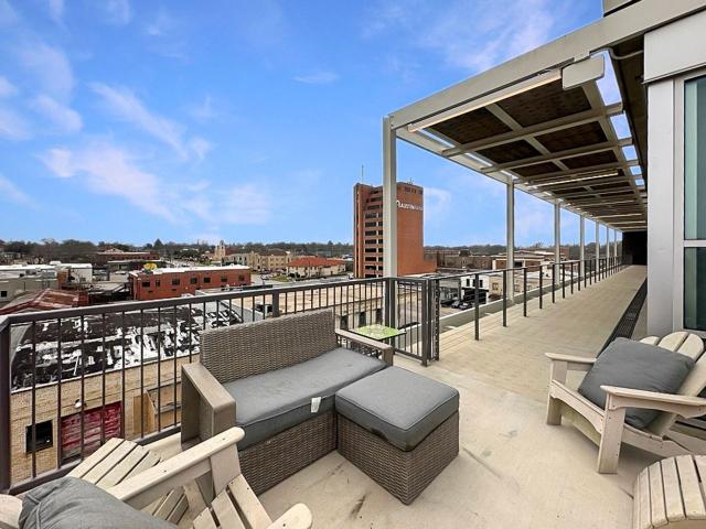 Wilcox Lofts Downtown Tyler 1 Bedroom Apartment for Rent at 230 S Broadway Ave, Tyler, TX 75702 Downtown Tyler