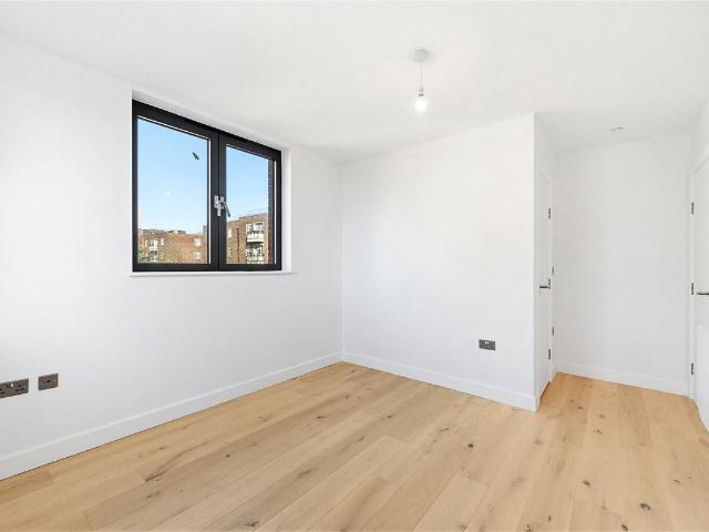Wilcox Road, London SW8, 2 bed flat to rent, £3,185 pcm | PrimeLocation