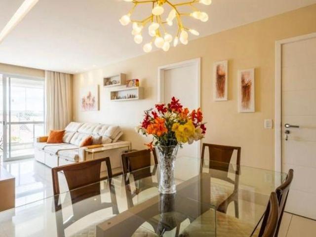Wildemir Demartini 114m² Reformado, 3 Qts 1 Suíte + 2 Semissuítes, Porcelanato, 2 Vagas, QI 33 Gua