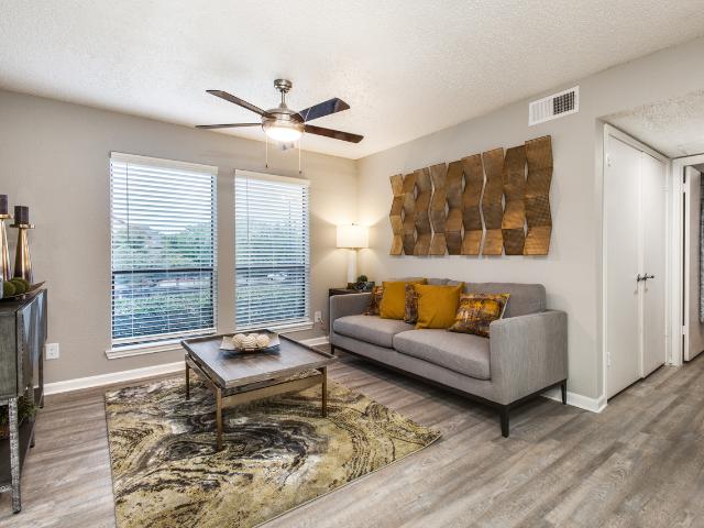 Wilder 2 Bedroom Apartment for Rent at 1000 W Yellowjacket Ln, Rockwall, TX 75087