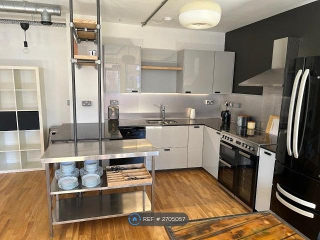 Wilder Street, Bristol BS2, 3 bed flat to rent, £2,800 pcm | PrimeLocation