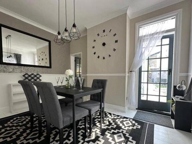 Wildfell Road, London, 3 Bedroom End