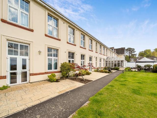 Wildwood Court, Cedars Village, Rickmansworth WD3, 2 bed flat to rent, £3,250 pcm | PrimeLocation