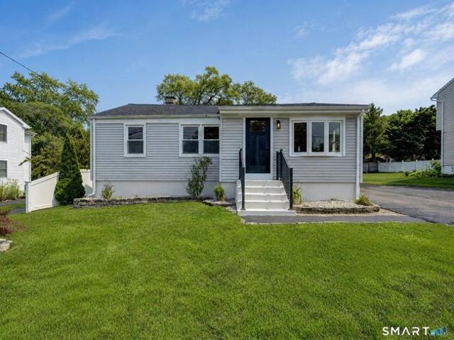 Wildwood Dr, East Haven, Home For Sale
