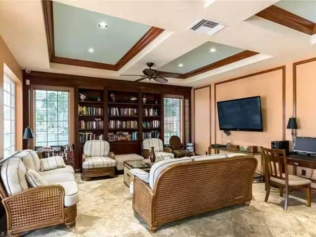 Wildwood Lakes Blvd, Naples, FL 34104