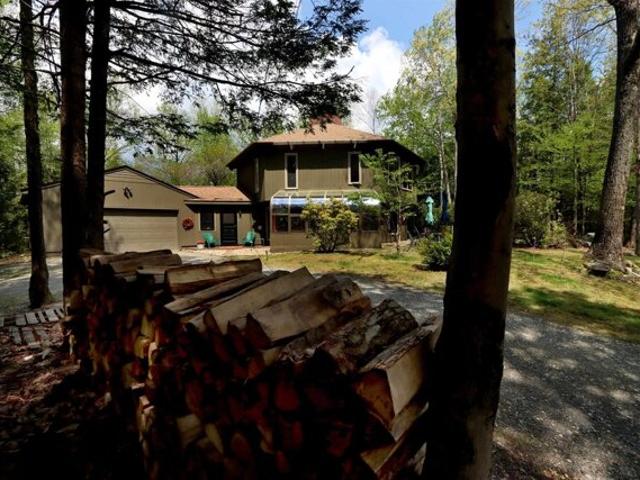 Wildwood Rd, Chesterfield, Home For Sale