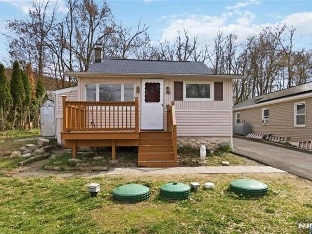 Wildwood Rd, Jefferson Township, Home For Sale