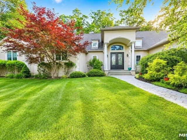 Wildwood Rd, Saddle River, Home For Sale