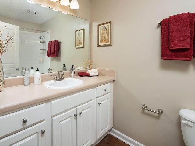 Wildwood Ridge Ph I 1 Bedroom Apartment for Rent at 1000 Shadowood Pkwy Se, Atlanta, GA 30339