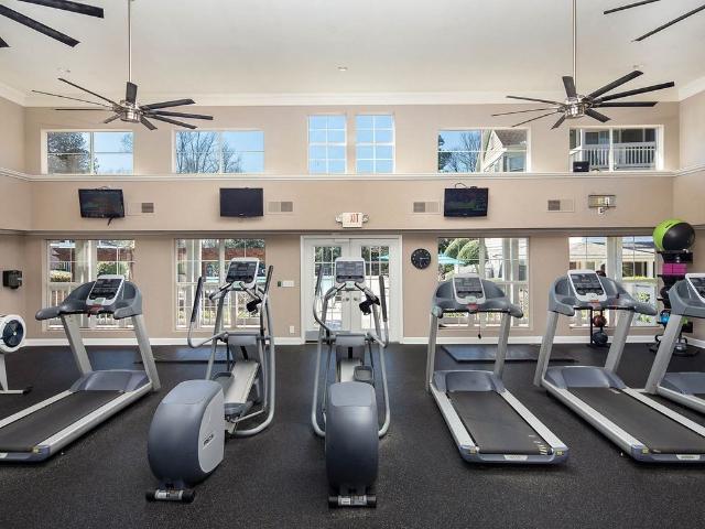 Wildwood Ridge Ph I 2 Bedroom Apartment for Rent at 1000 Shadowood Pkwy Se, Atlanta, GA 30339