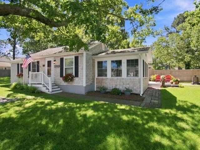 Wilfin Rd, South Yarmouth, Home For Sale