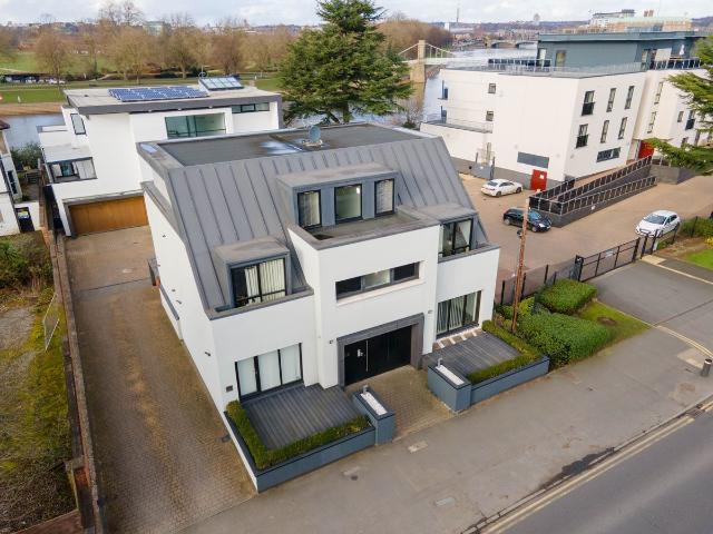 Wilford Lane, West Bridgford, Nottingham NG2, 2 bed flat to rent, £1,300 pcm | PrimeLocation