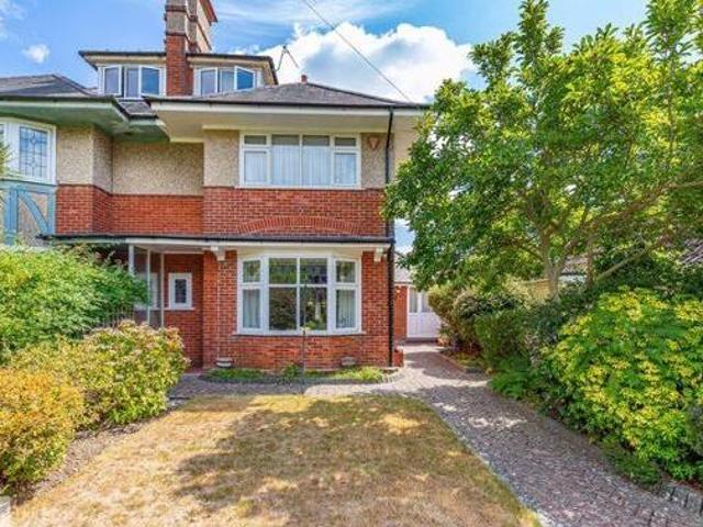Wilfred Road, Bournemouth, 2 Bedroom Semi detached