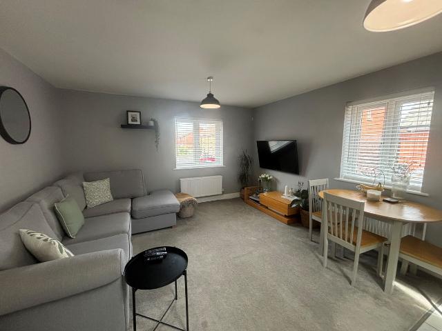 Wilkins Gardens, Bournemouth BH8, 2 bed flat to rent, £1,300 pcm | PrimeLocation