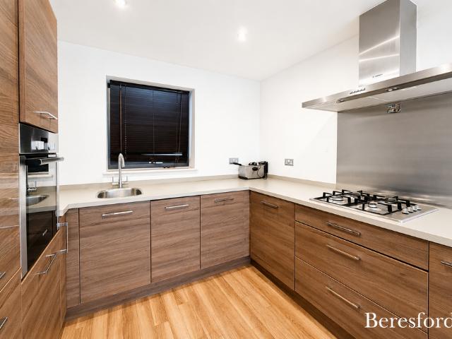 Wilkinson Court, Rollason Way, CM14 2 bed apartment to rent £1,550 pcm £358 pw