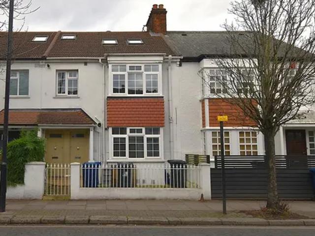 Wilkinson Way, London, W4 5XB, United Kingdom | 3 bed apartment for rent #140226985 | Rentberry