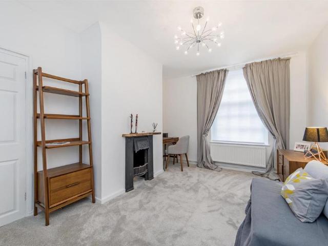 Wilkie House, Cureton Street. Studio to rent £2,058 pcm £475 pw
