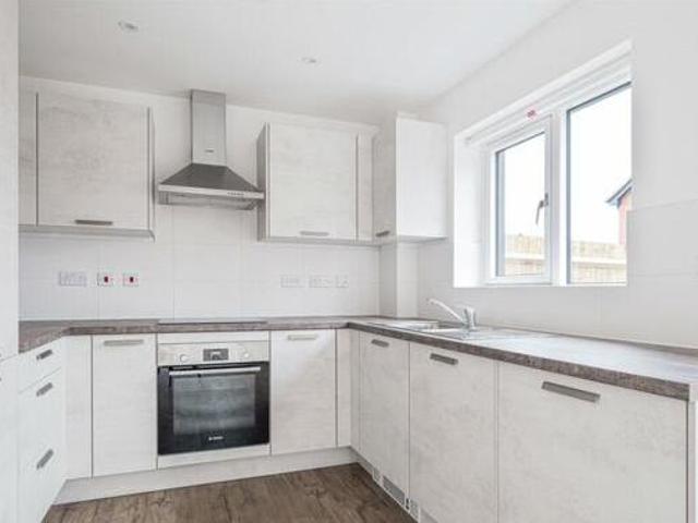 Wilks Road, Crowthorne, 3 Bedroom Semi detached