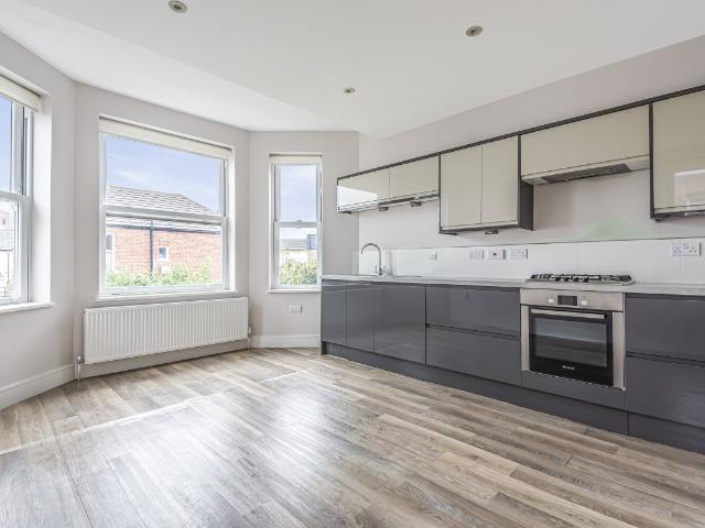 Willcott Road, Acton, London W3, 1 bed flat to rent, £1,799 pcm | PrimeLocation
