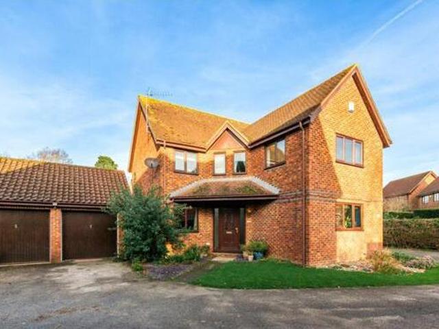 Willen, Aldrich Drive, Milton Keynes, 4 Bedroom Detached