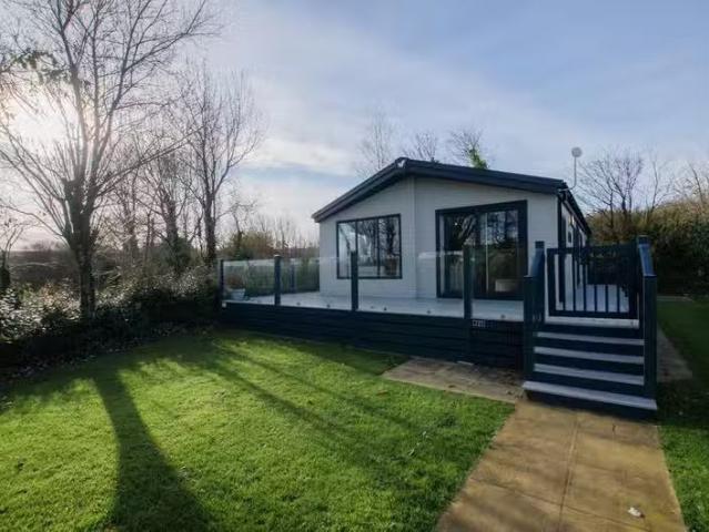 Willerby Clearwater Lodge 2022 Eden. 2 bed lodge for sale £1.