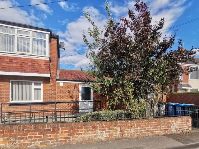 Willerby Road, Hull, North Humberside HU5, 2 bed flat to rent, £695 pcm | PrimeLocation