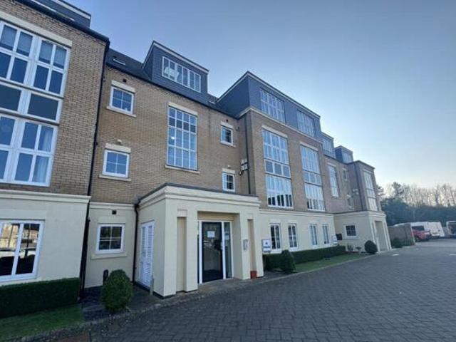 Willerby, St. Georges Court, Hull, 2 Bedroom Flat
