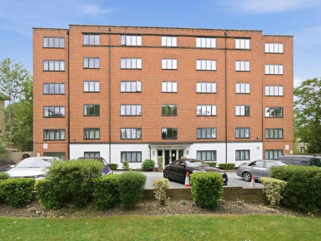Willesden Lane, Willesden NW2, 3 bed flat to rent, £3,298 pcm | PrimeLocation