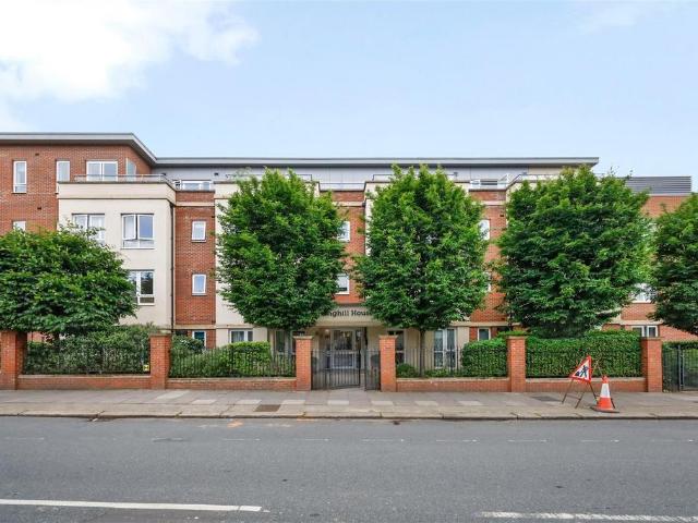Willesden Lane, London, NW2 1 bed flat to rent £1,600 pcm £369 pw