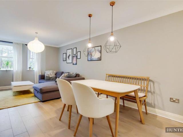Willesden Lane, London NW2, 2 bed flat to rent, £2,350 pcm | PrimeLocation
