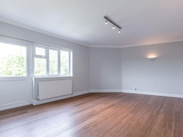 Willesden Lane, London NW2, 4 bed flat to rent, £3,150 pcm | PrimeLocation