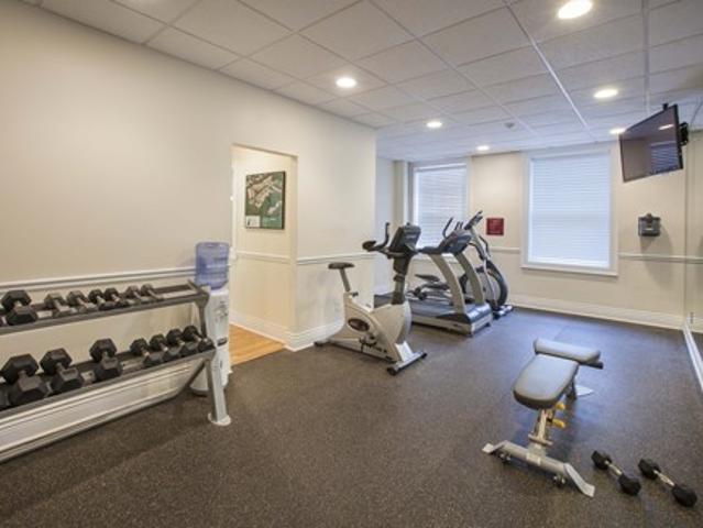Willett Apartments 3 Bedroom 1 Bathroom