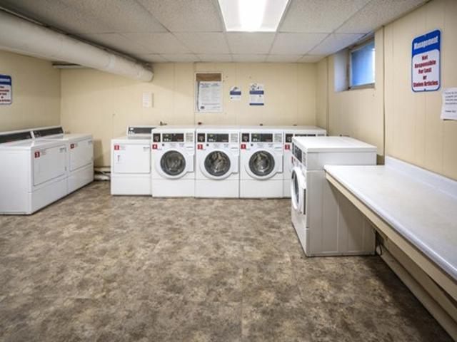 Willett Apartments 3 Bedroom 2 Bathroom