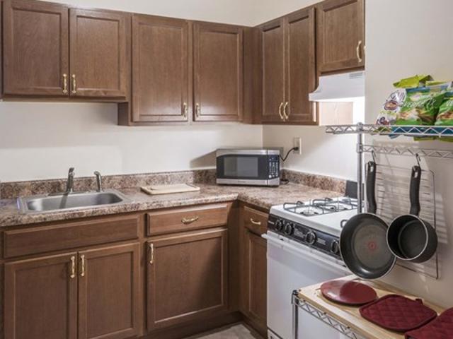 Willett Apartments Small 2 Bedroom 1 Bathroom