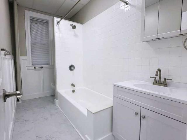 Willett Apartments Studio Apartment for Rent at 88 Willett St, Albany, NY 12210 Center Square