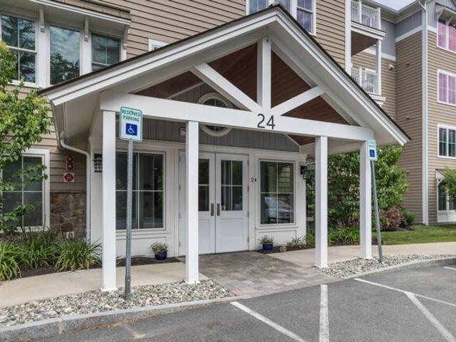 Willey Creek Rd Unit,exeter, Condo For Sale