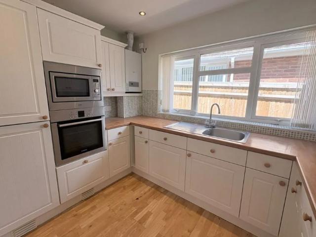 Willingdon Park Drive, Eastbourne