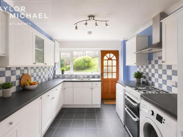Willingdon Road, Brighton 4 bed terraced house to rent £2,550 pcm £588 pw