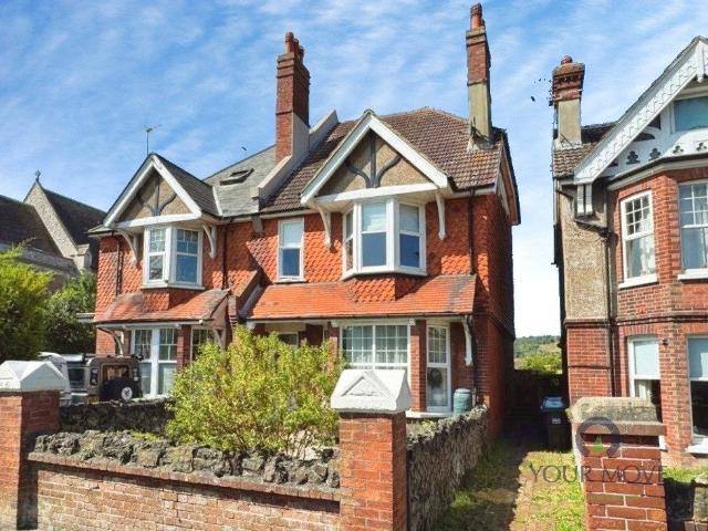 Willingdon Road, Eastbourne, East Sussex BN21, 2 bed flat to rent, £1,200 pcm | PrimeLocation