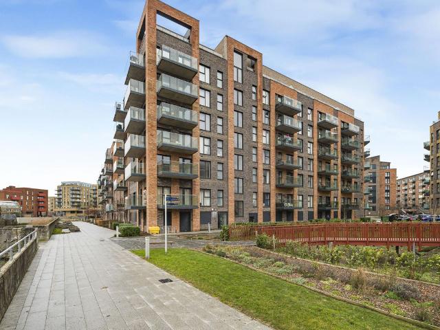 William Mundy Way, Emperor Block, Dartford DA1, 2 bed flat to rent, £1,850 pcm | PrimeLocation