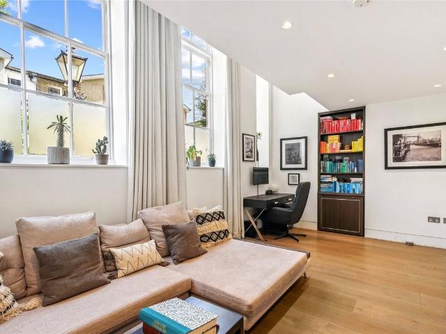 William Blake House, Bridge Lane SW11, 2 bed flat to rent, £7,000 pcm | PrimeLocation